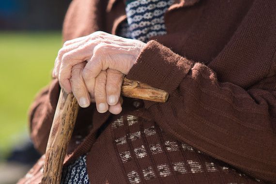 Vous ne voulez pas manquer d'argent? Pensez vieux, très vieux. - Les ...