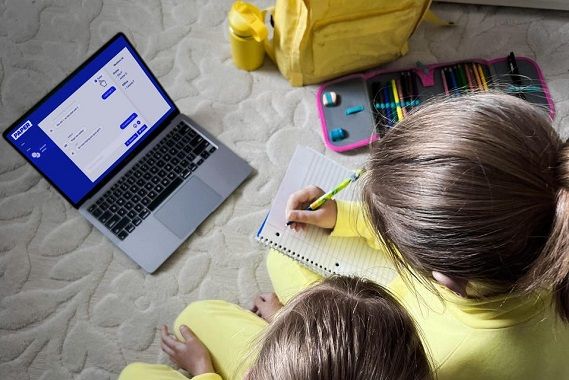 L'entreprise Paper veut démocratiser le tutorat - Les Affaires