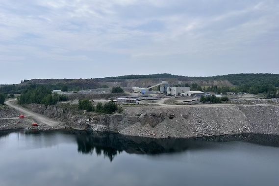 La mine de graphite de Lac-des-Îles prolonge sa vie de 8 ans - Les Affaires