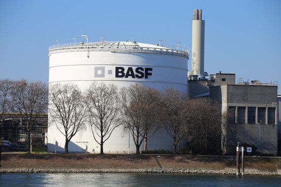 Le géant allemand BASF ouvrira une usine de batteries en Mauricie - Les ...