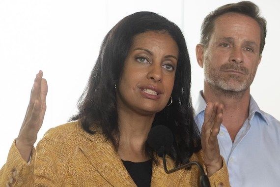 Dominique Anglade dit qu'elle «joue offensif» - Les Affaires
