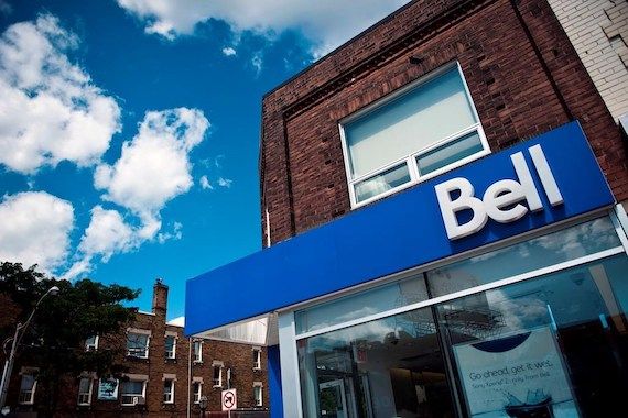 Bell accuse Vidéotron de surutiliser son réseau cellulaire - Les Affaires