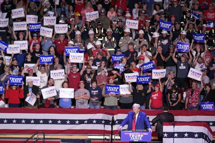 Trump montre un visage différent en Pennsylvanie - Les Affaires