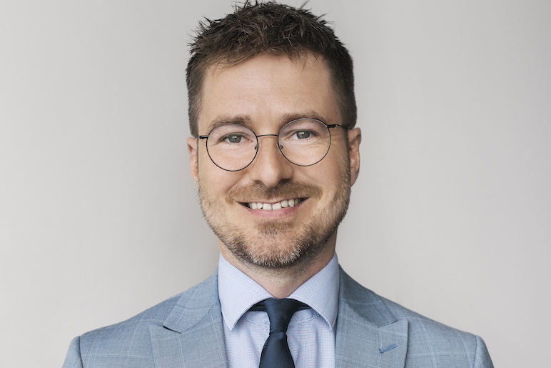 Banque du Canada coincée entre deux feux