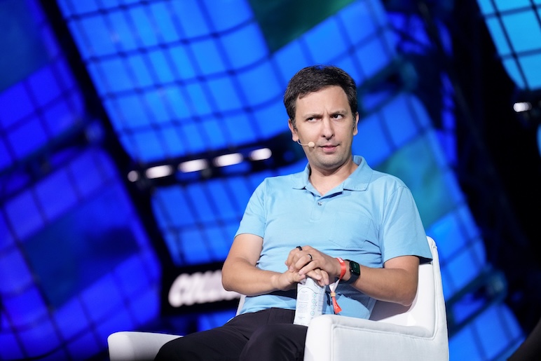 Kaz Nejatian, directeur de l’exploitation de Shopify, quittera l’entreprise - Les Affaires