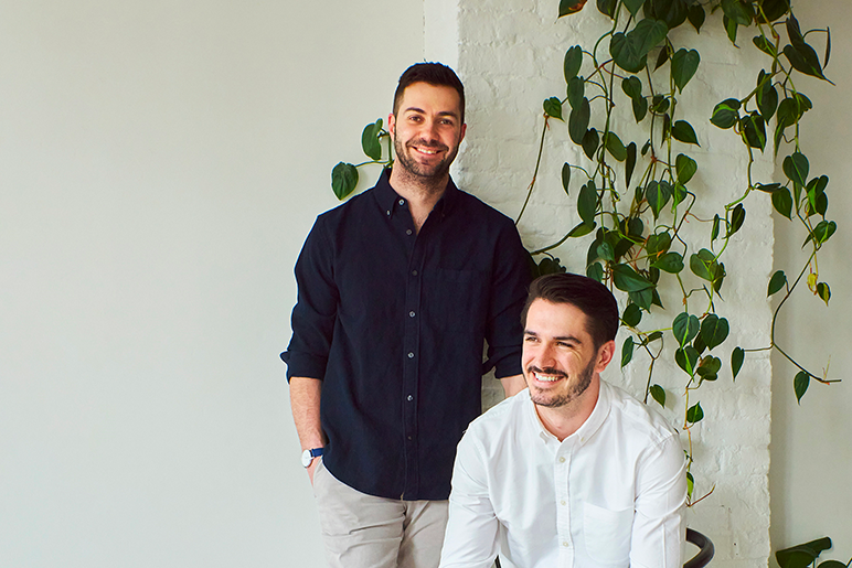 Solios veut briller avec sa montre solaire assemblée ici - Les Affaires