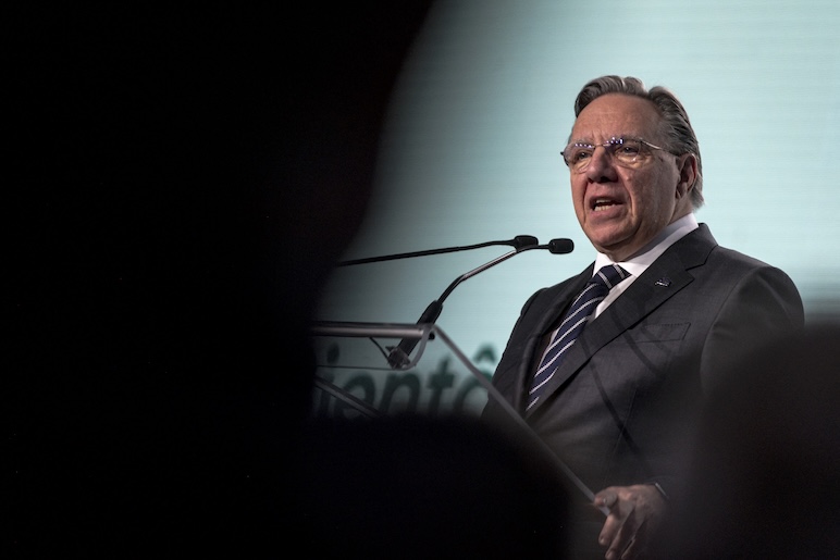 François Legault démissionne - Les Affaires