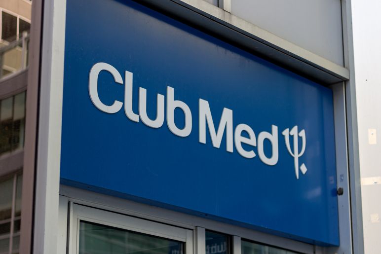 Club Med envisage une introduction en Bourse fin 2026 ou en 2027 - Les ...